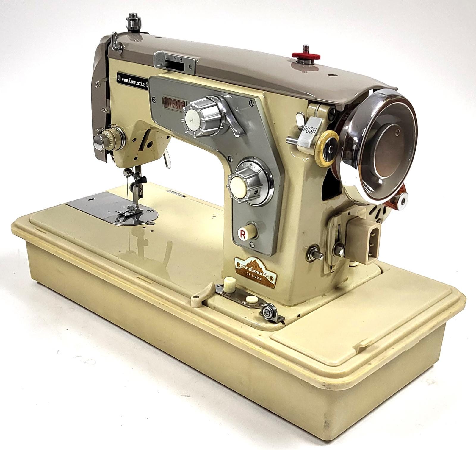 Vintage Vendomatic Deluxe Sewing Machine – Works – 220V Europlug - Etsy
