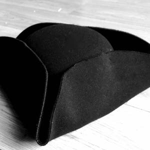 Hat: Tricorne, Pirate, Poldark, Jack Sparrow, Santiago, Never Land ...