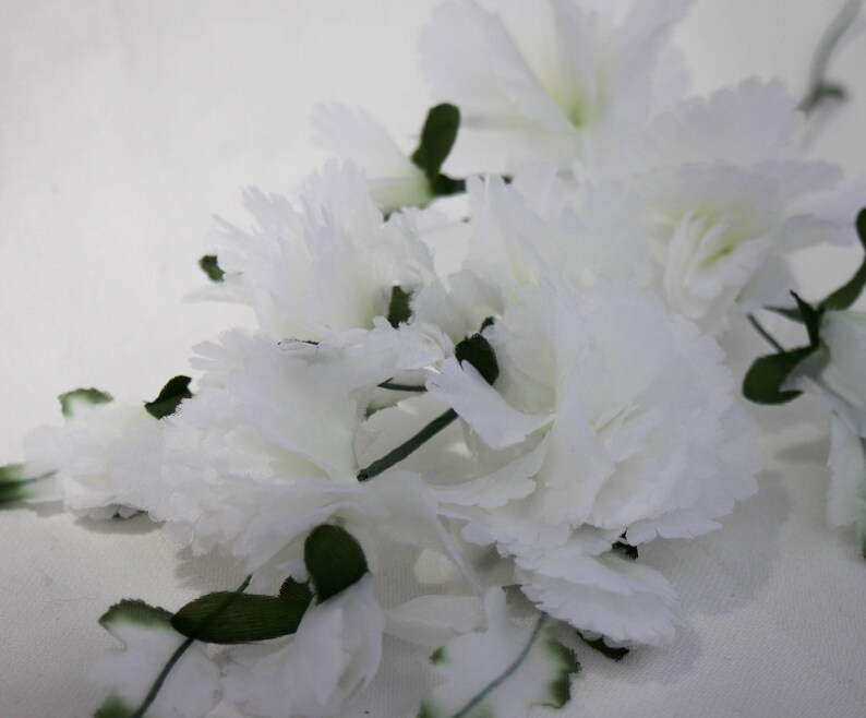 White Vintage 80s Flowers on Boughmillinery Flowersvintage - Etsy