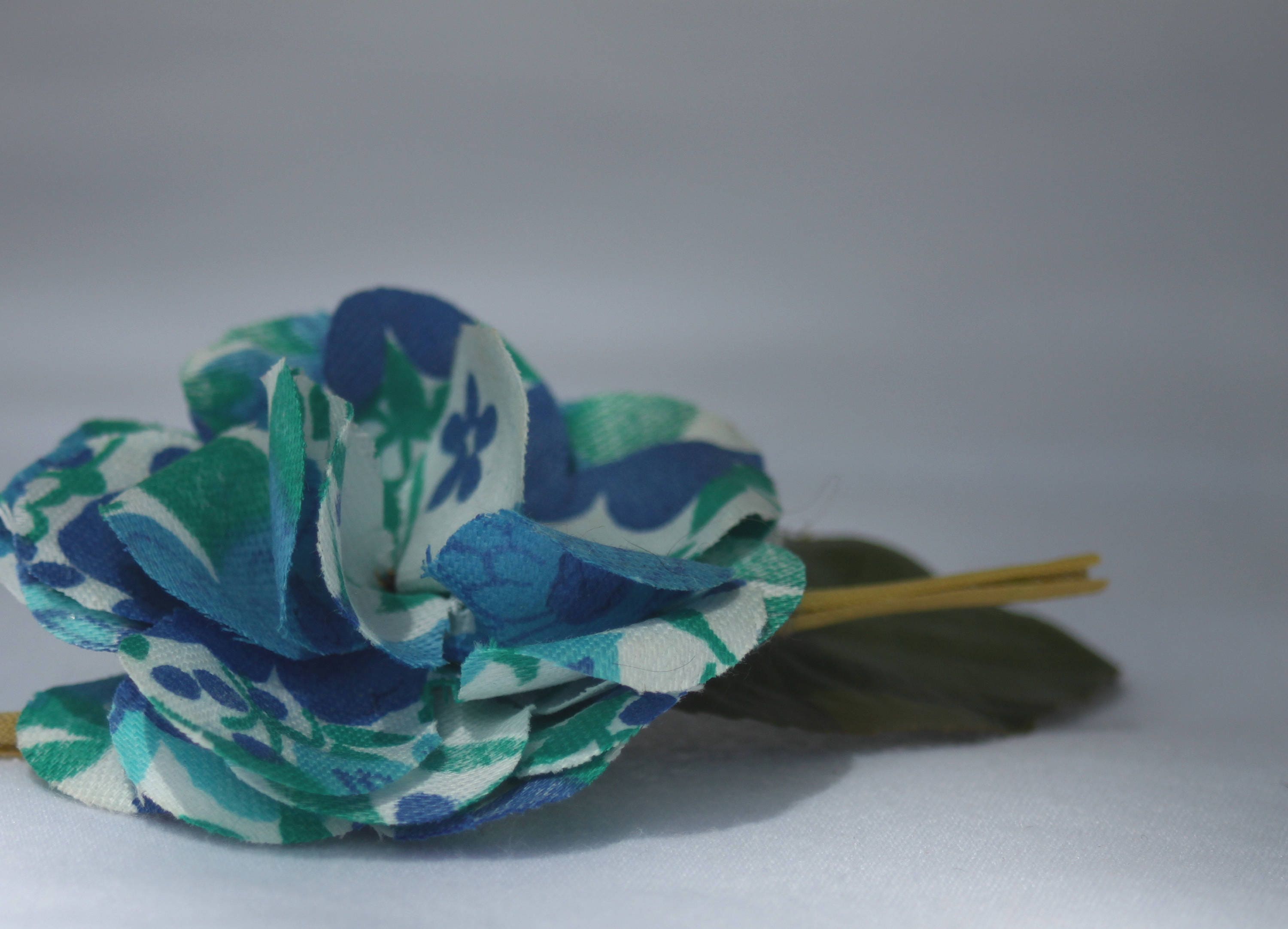 Vintage 60s-70s nice little rosesAntique roses in printed | Etsy