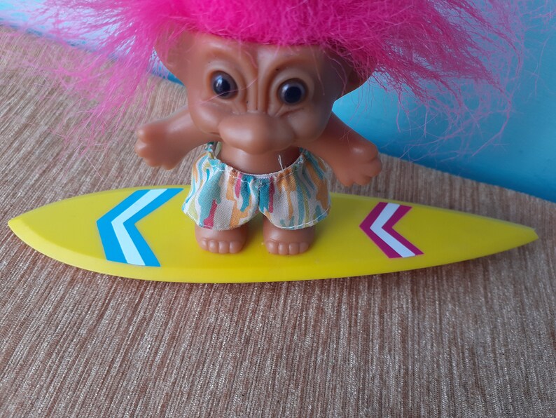 Russ Surfing Troll Vintage Toy Original Pink Hair Brown Eyes on Yellow ...
