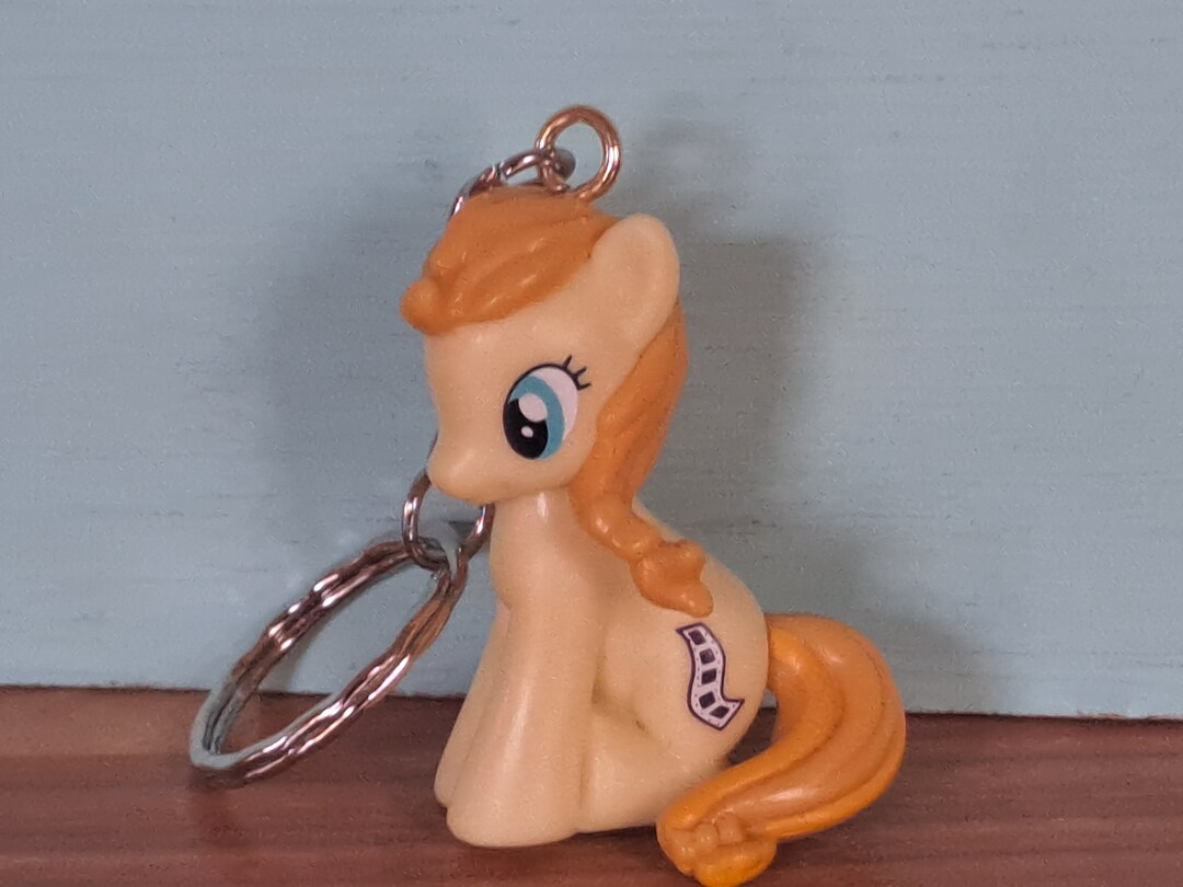 Hasbro My Little Pony Yellow Baby Zipper Charm, Keyring, Key, Chain ...