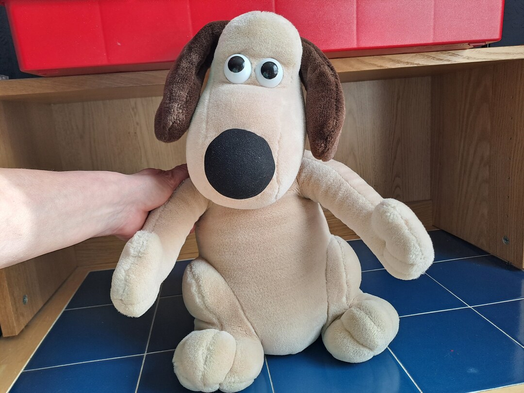 Giant Dog Wallace and Gromit Sitting Vintage Stuffed Plush Toy. 1989 ...