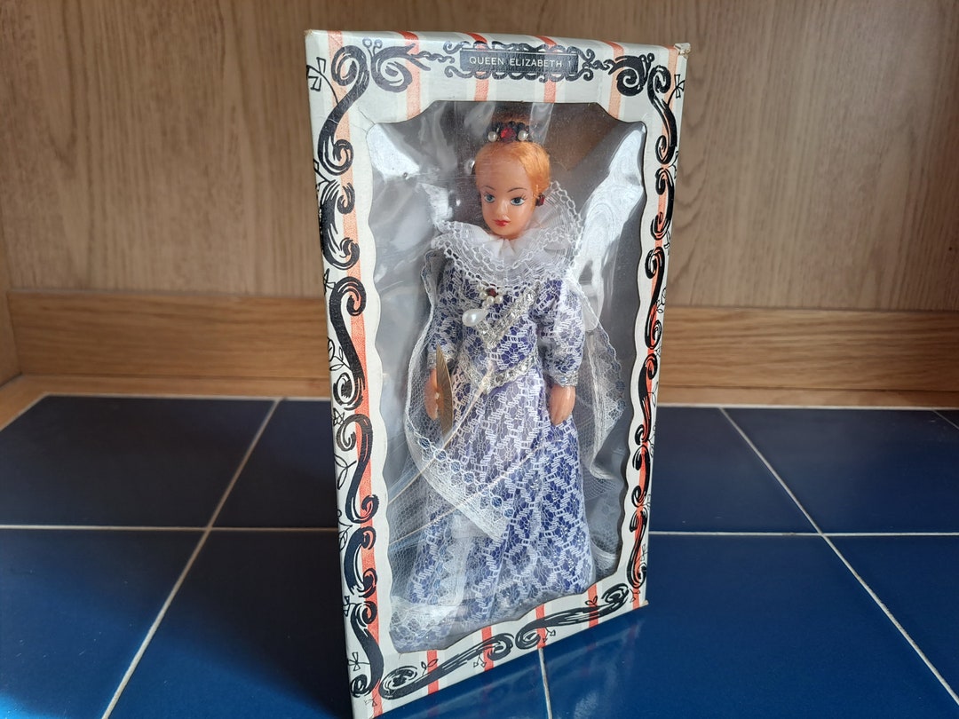 Boxed Rexard Queen Elizabeth II Doll Historical Figure Vintage Souvenir ...