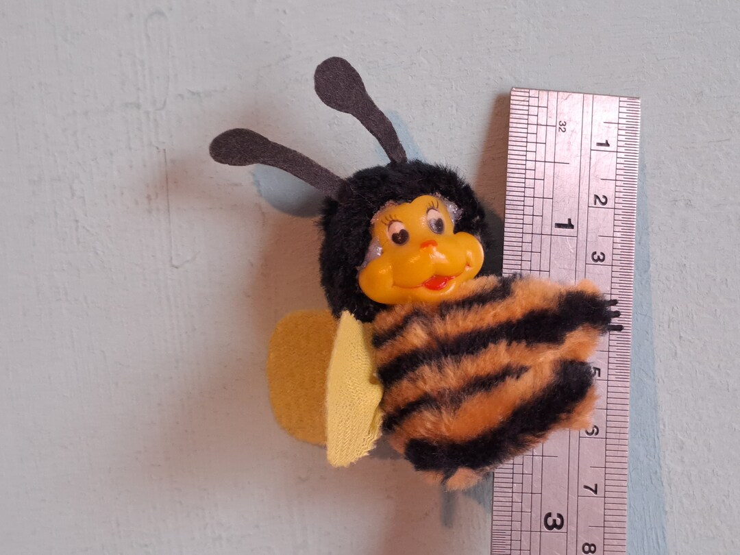 1970s Happy Busy Bee Gripper Hugger Clip on Clip-on Doll Toy Figure ...