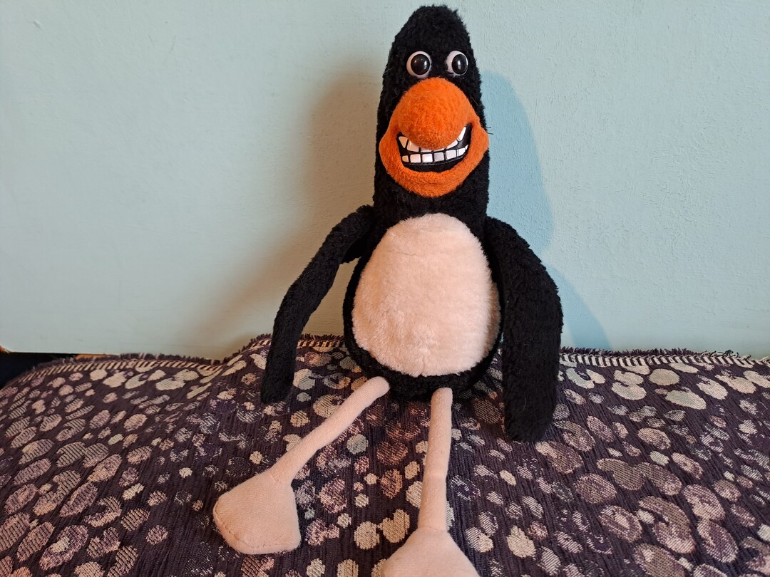Original Vintage Andrew the Penguin Creature Comforts Aardman Stuffed ...