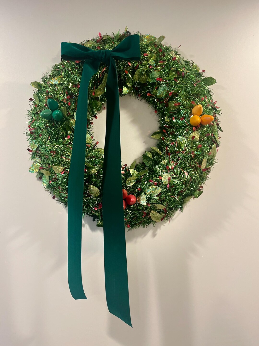 Mid Mod Green Velvet Bow Wreath With Vintage Light Berries - Etsy