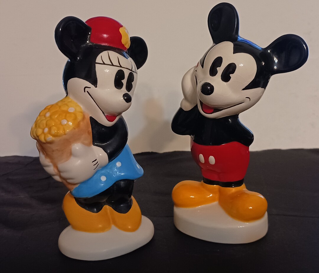 Disney, Minni and Mikey Vintage, Courting, Porcelain Salt and Pepper ...