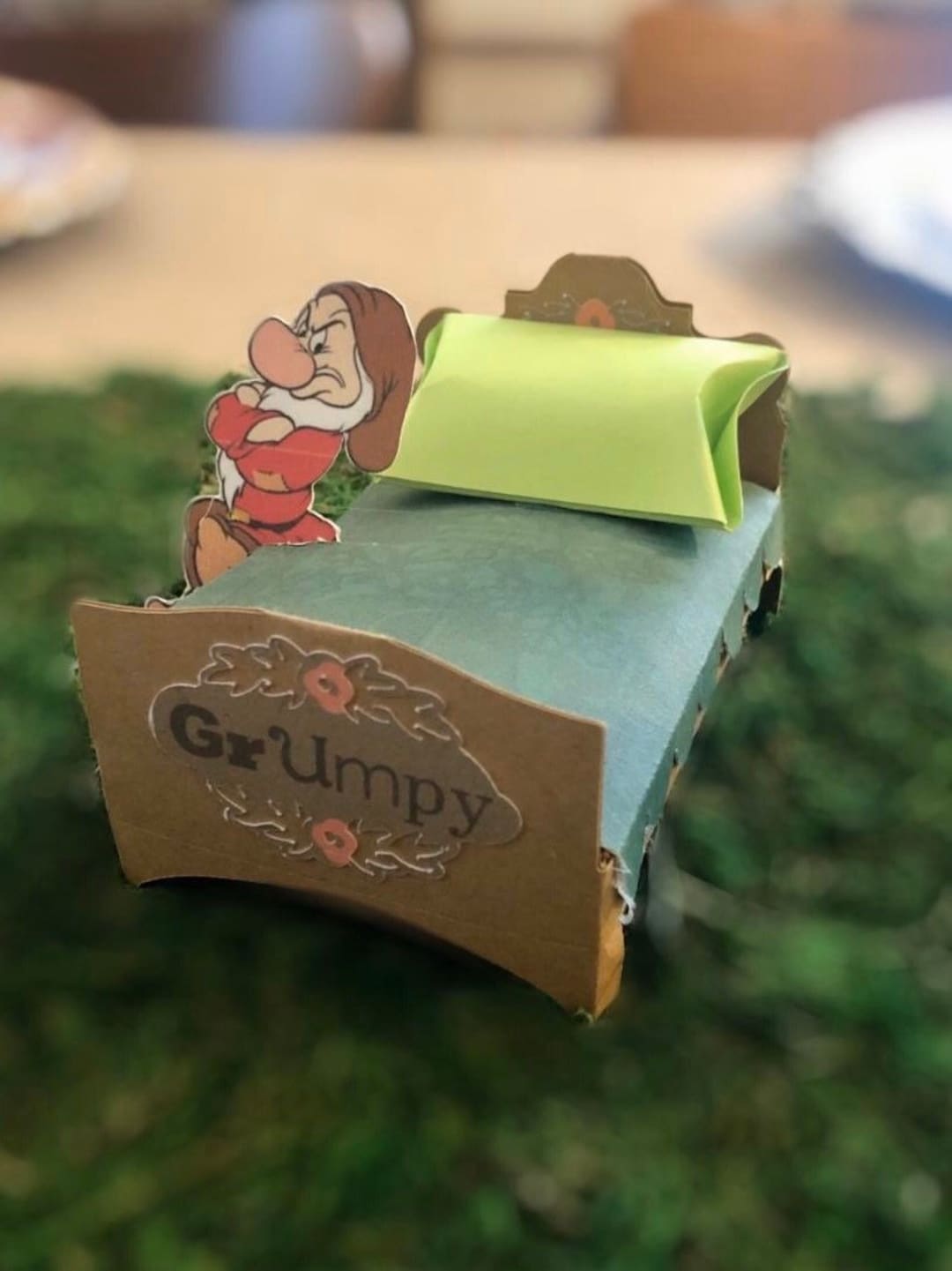 Snow White, Seven Dwarfs Bed, Party Favors (pack of 7) - Etsy