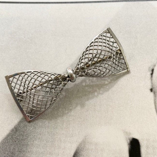 Deco Mesh Bow - Etsy