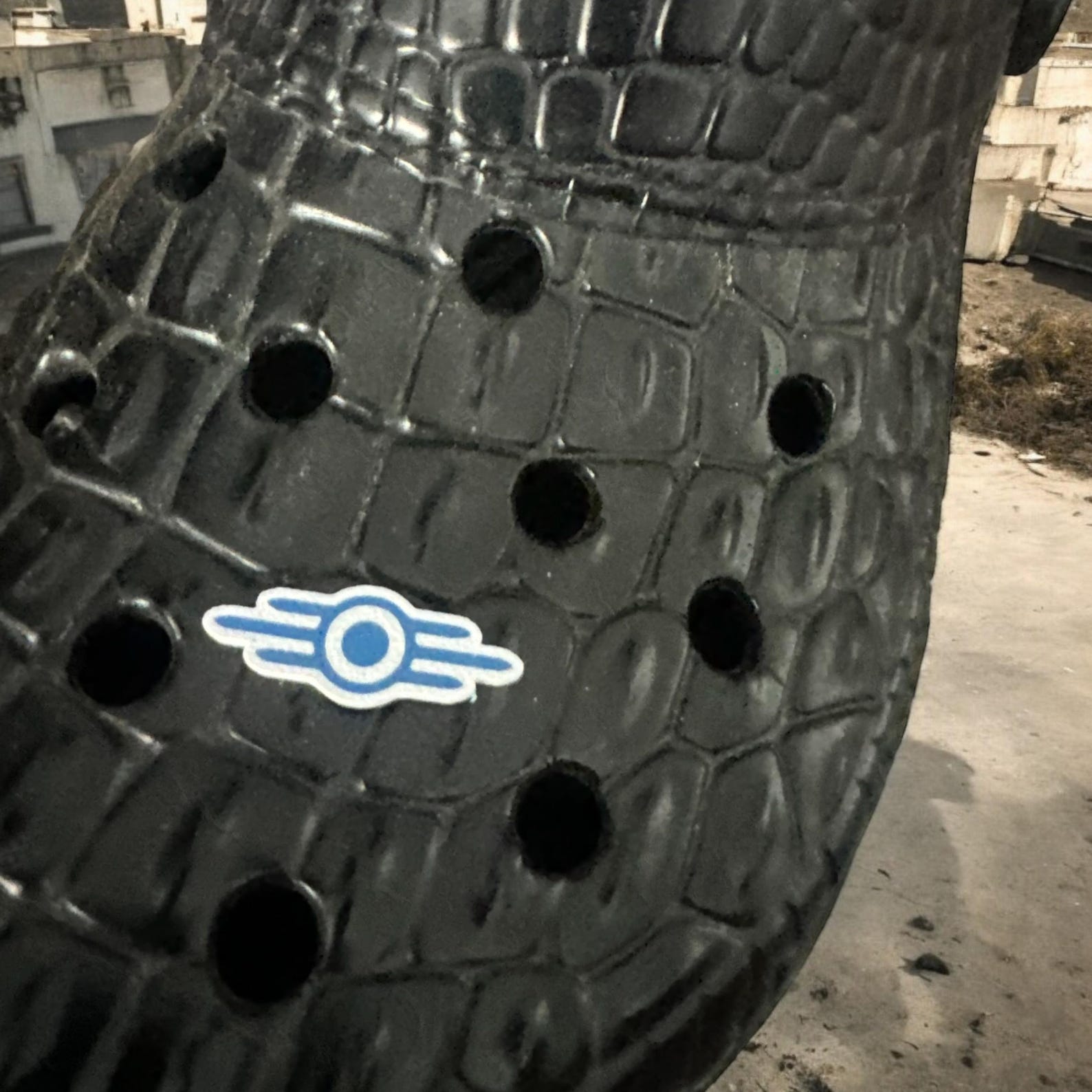 Fallout Inspired Vault-tec Crocs Jibbitz Bring the Fallout Wasteland to ...