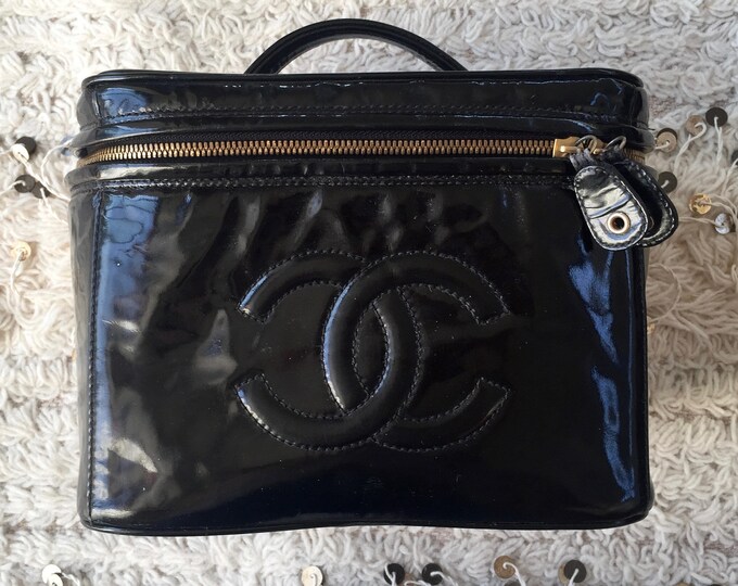 Vintage CHANEL CC Logo Crossbody Train Case Purse Bag Clutch - Etsy