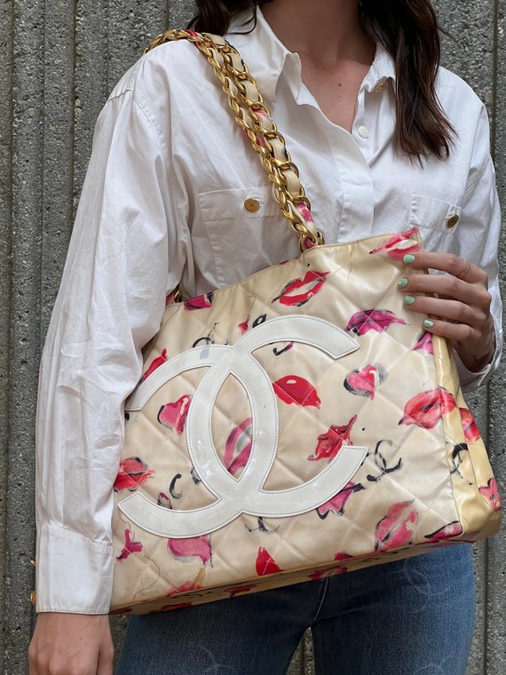 Vintage 90's CHANEL Coco CC Logo Monogram Lips & Kiss… - Gem