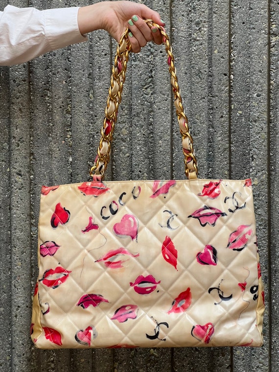 Vintage 90's CHANEL Coco CC Logo Monogram Lips & Kiss… - Gem