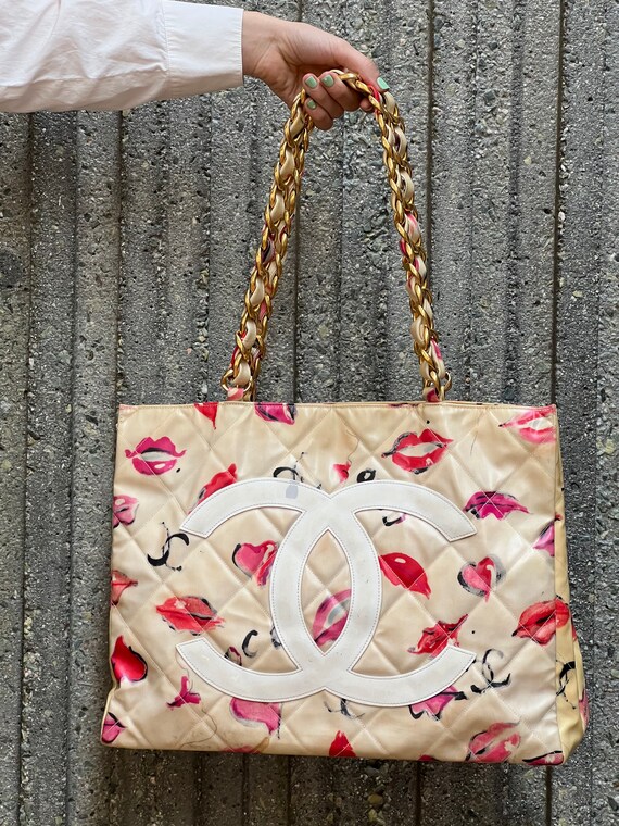 Vintage 90's CHANEL Coco CC Logo Monogram Lips & Kiss… - Gem
