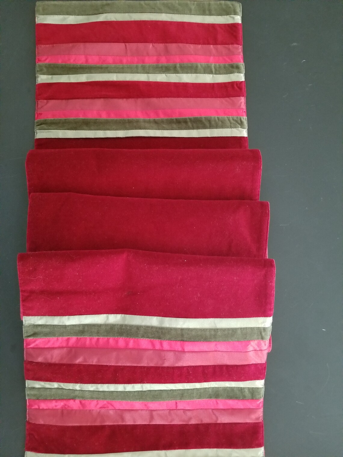Christmas Velvet Table Runner: Dark Red and Green - Etsy