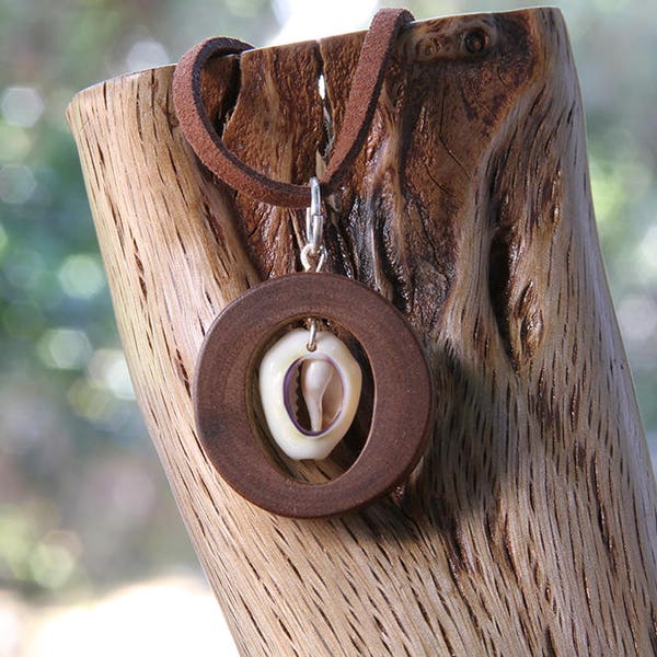 Shell Necklace - Etsy