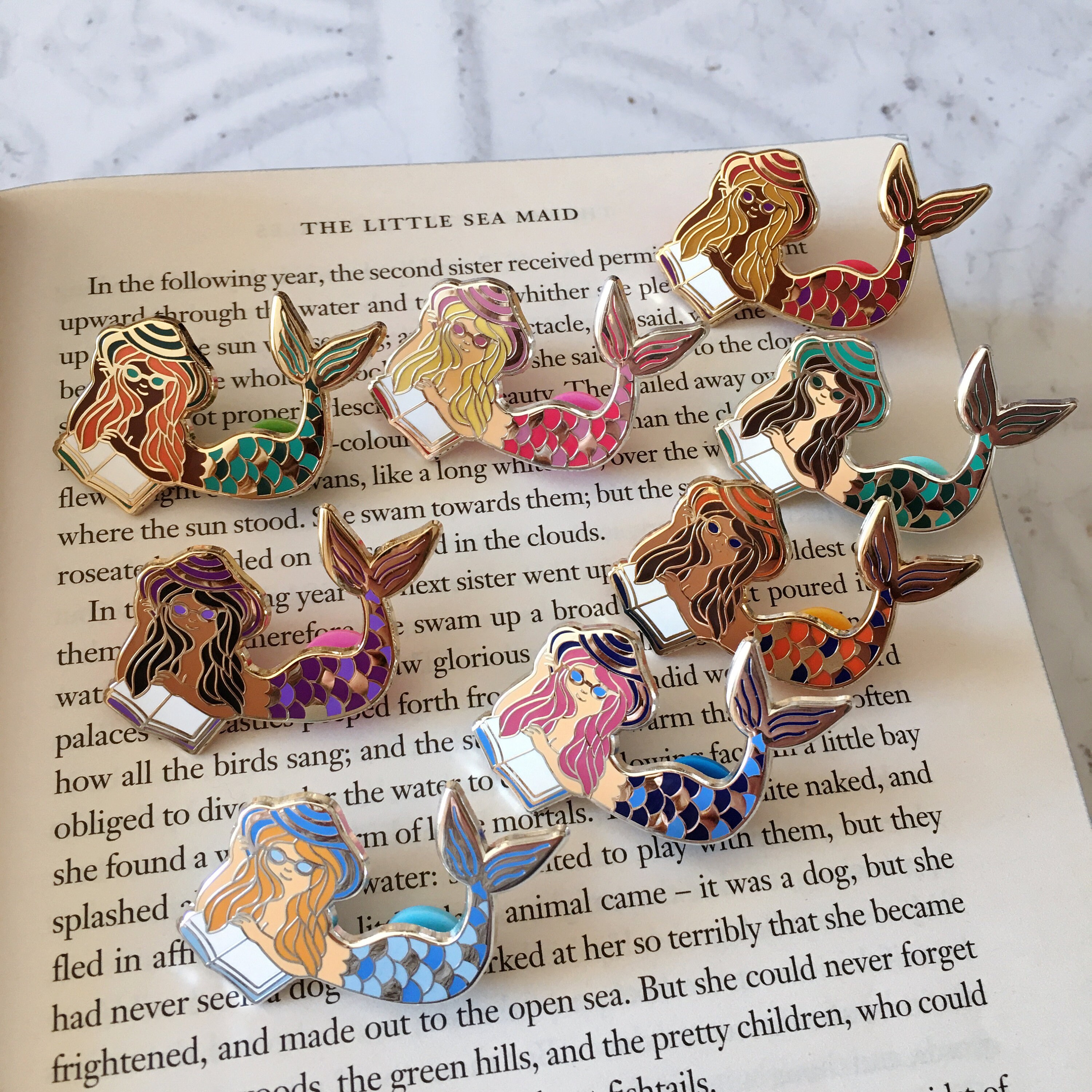 Amber Mermaid Reader Hard Enamel Pin / Mermay / Bookish Gift / | Etsy