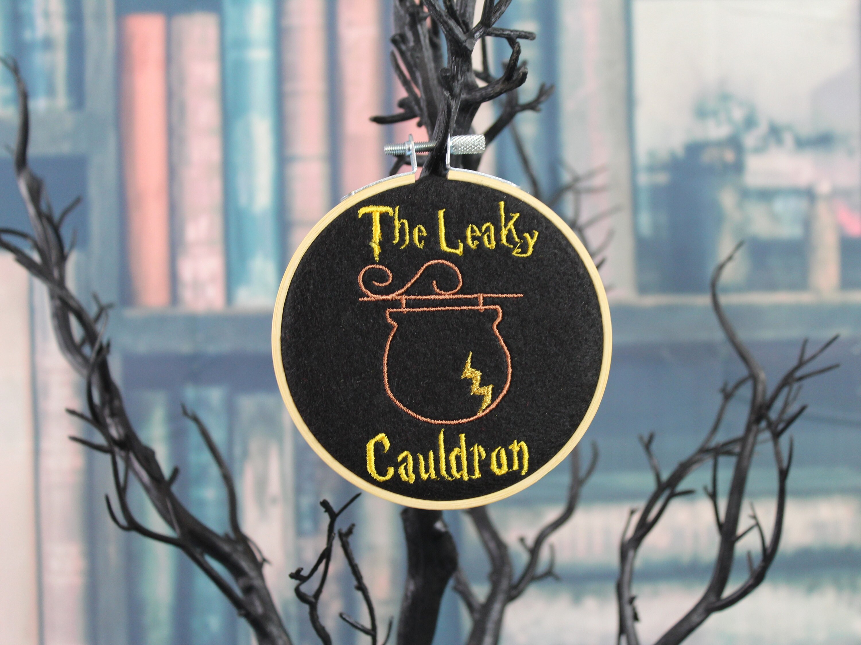 Harry Potter the Leaky Cauldron Sign Embordered Art Hoop - Etsy UK