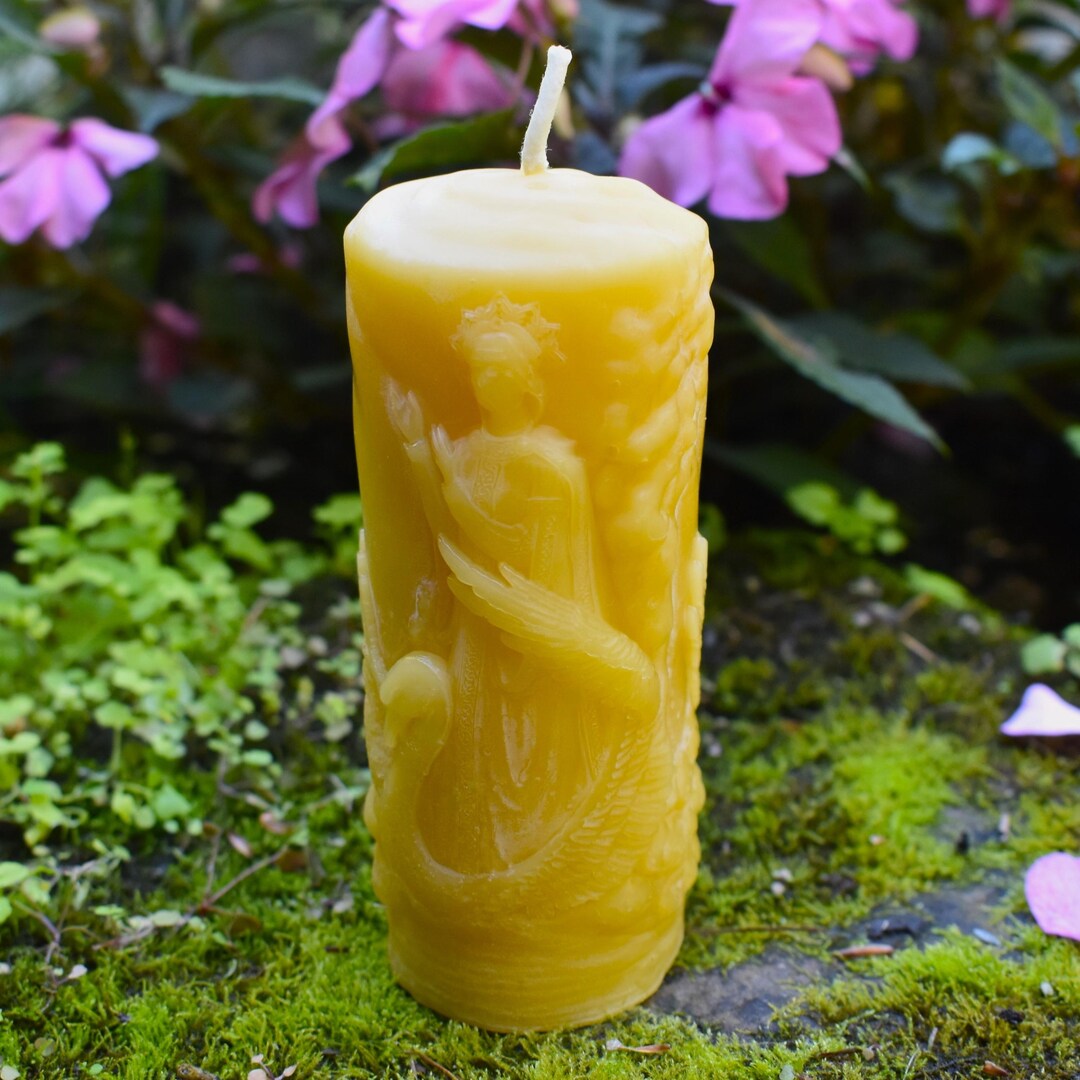 Queen With Swan Beeswax Pillar Candle / Bees Wax Candles / Decorative ...