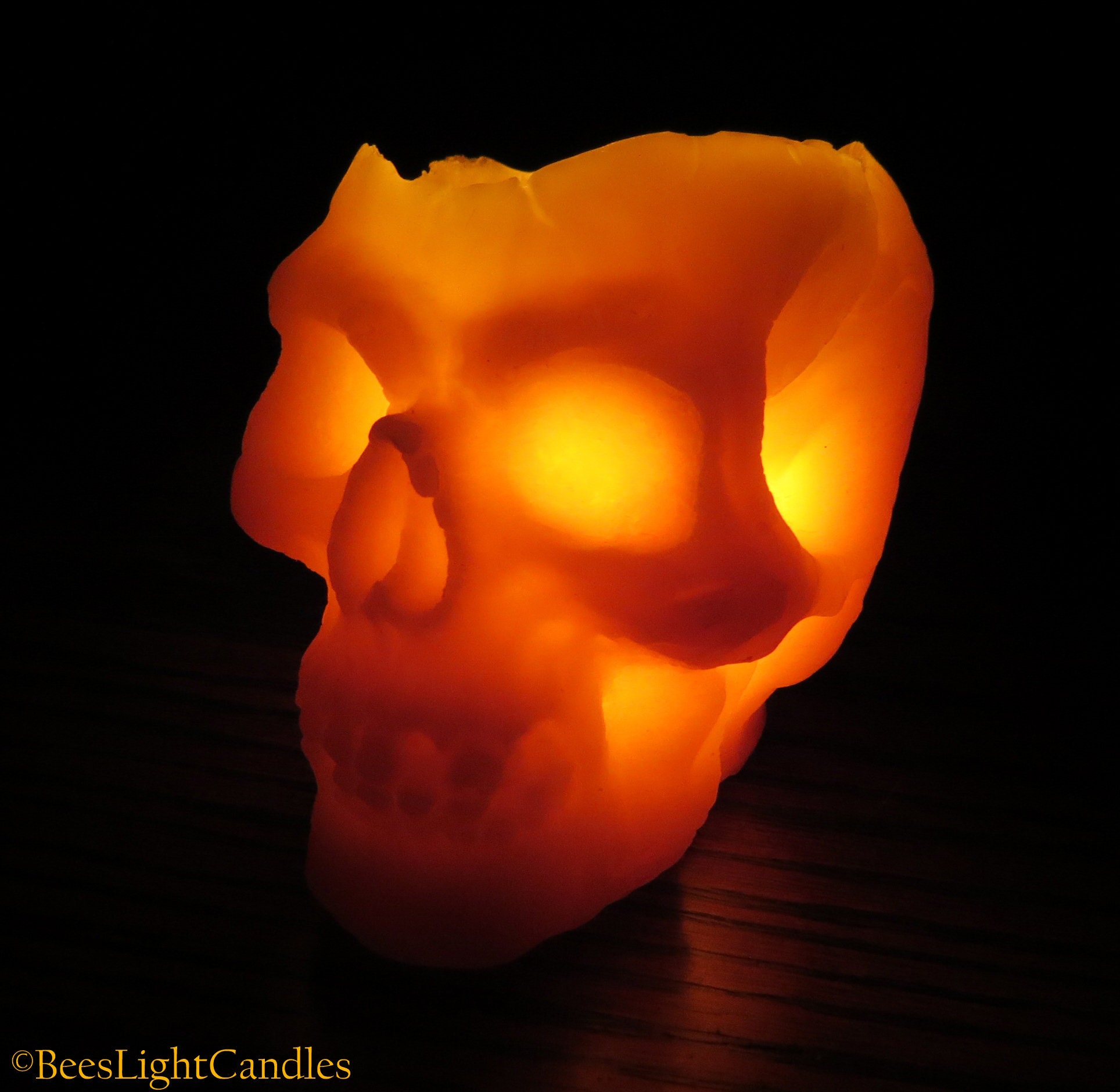 Large Skull Candle 100% Natural Beeswax - Glows in the Dark / Halloween ...