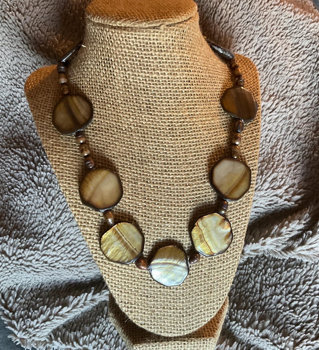 Shell Bead Necklace and Earrings - Etsy