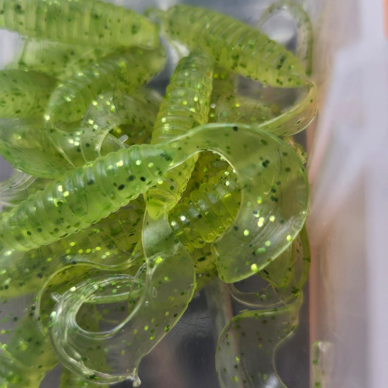 1.5 Curly-tail Grub Chartreuse Flash Pack of 15 Soft-plastic Lures - Etsy