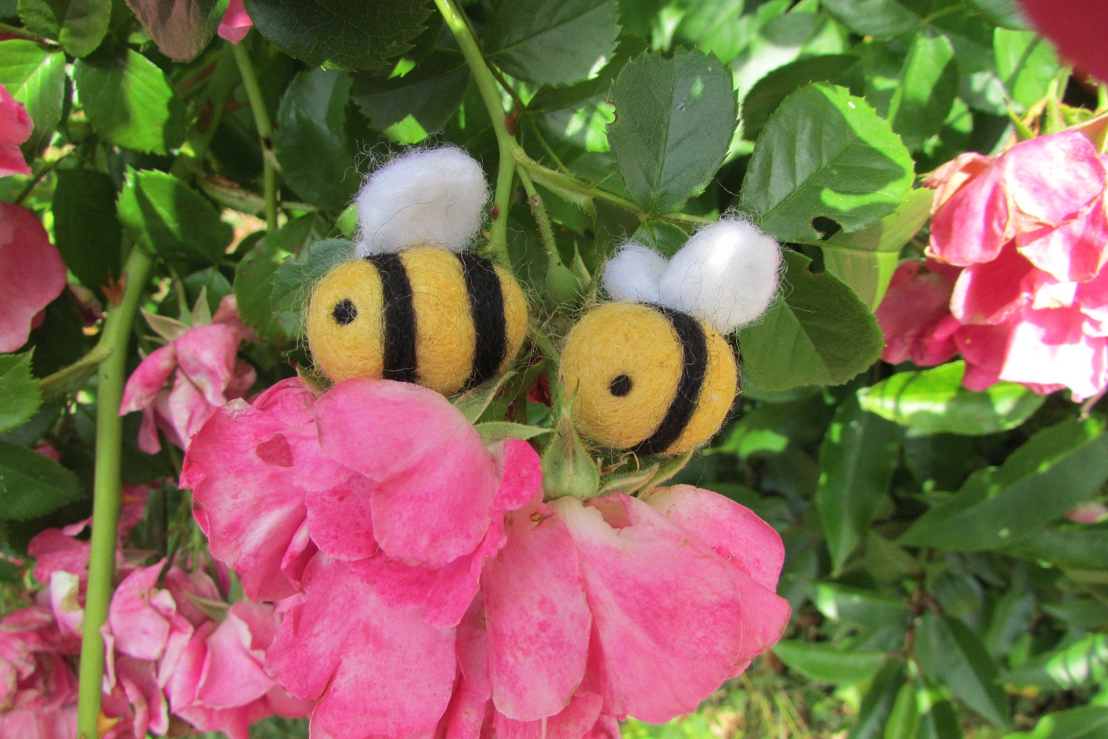 Felt Bee Charm Bee Accessories. Bee Embellishment. Cute. - Etsy