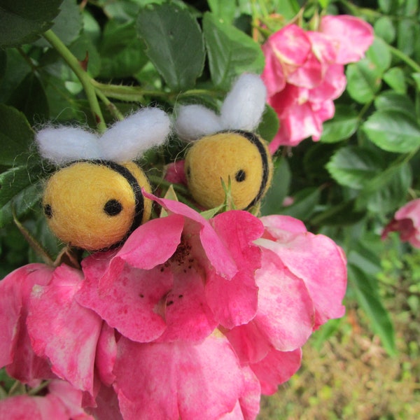 Felt Bee - Etsy