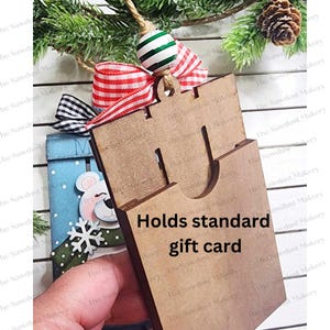 Holly Jolly Christmas Santa Pallet Christmas Gift Card Holder Ornament ...