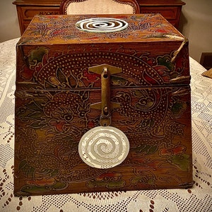 Large Conjuring Mirror Box One of a Kind! Paranormal Haunted - Etsy