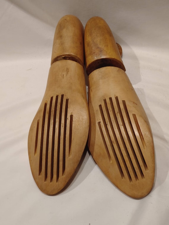 Antique Shoe Shaper Stretcher Matched Pair Size 7C - Gem