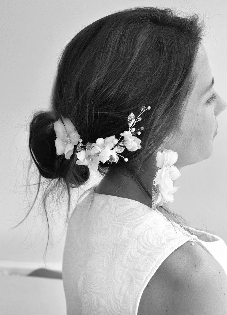 Flower hair piece flower comb wedding hair vine white ivory | Etsy