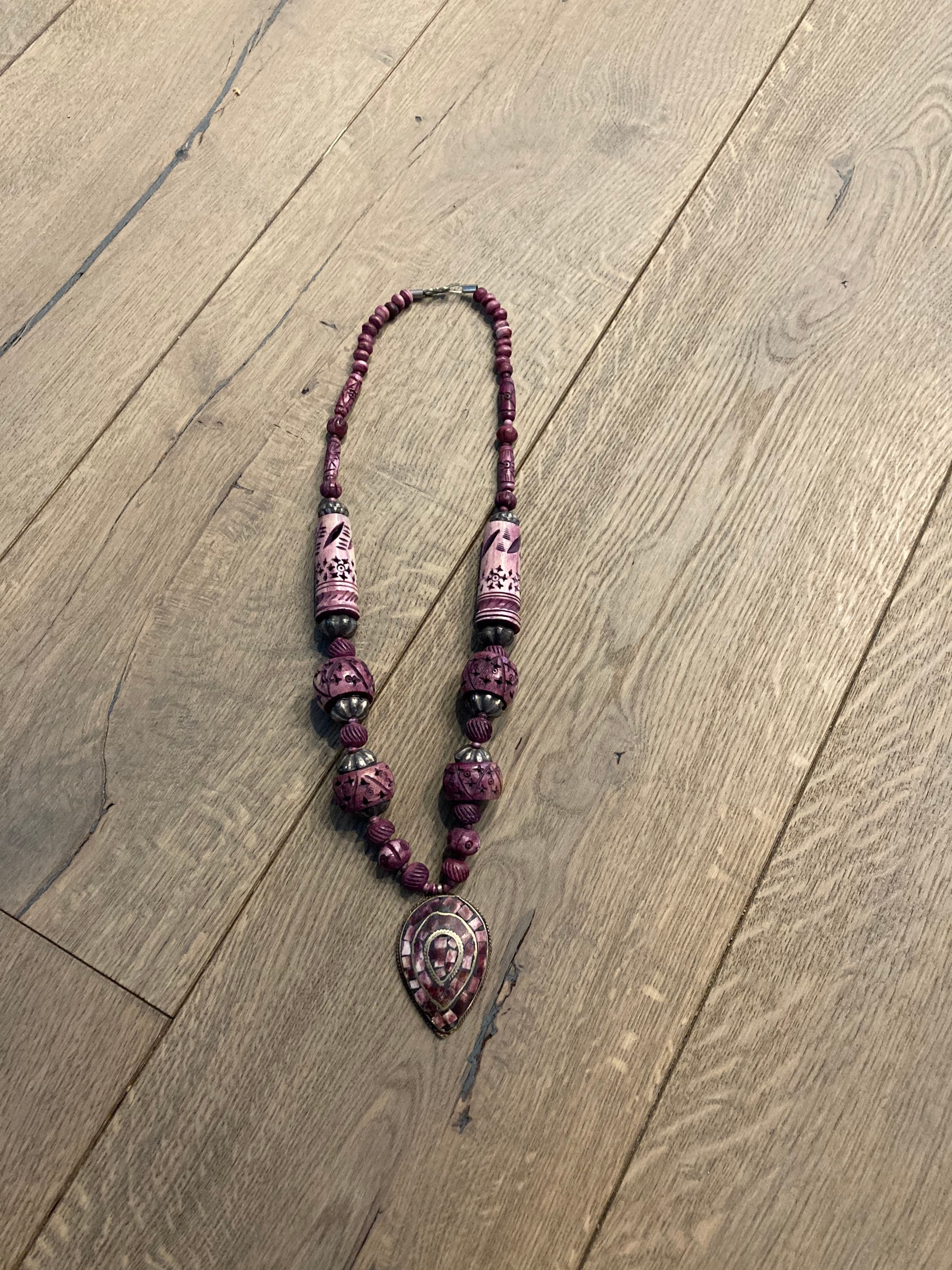 Vintage Indian Carved Bone Necklace with inlaid pendant | Etsy