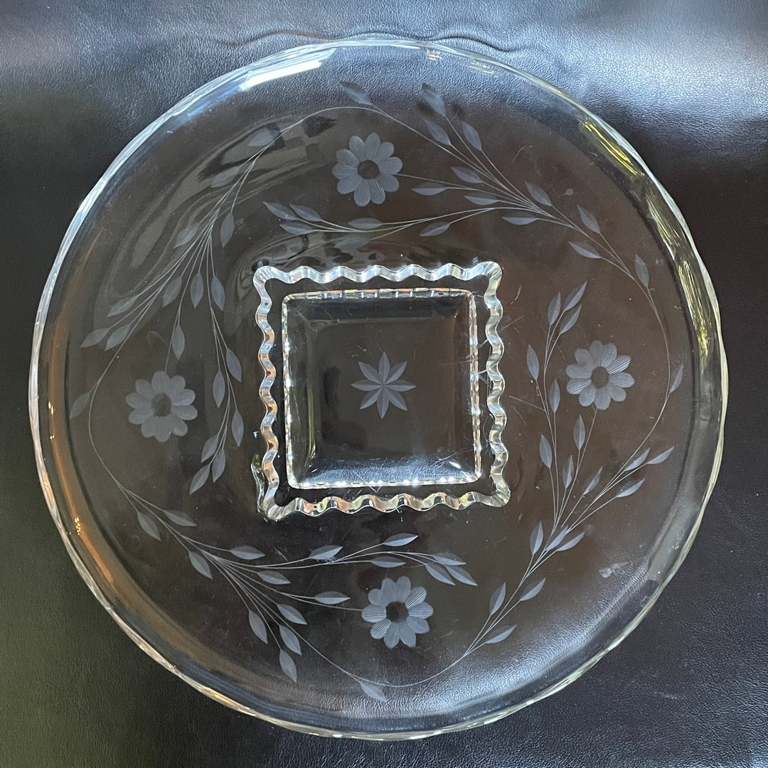 Large 14" Round Vintage Cornflower Radiance Glass Plate Platter Serving Dish Cake Plate - Etsy