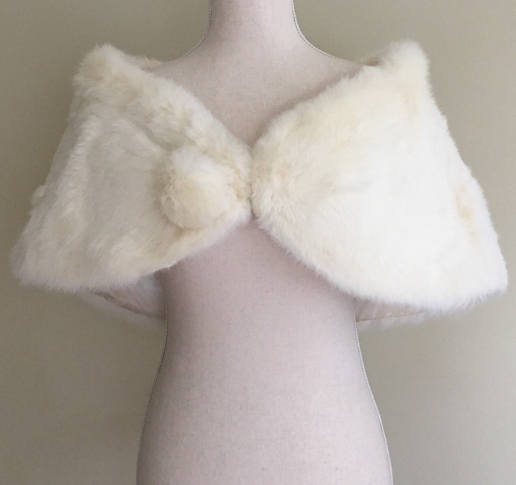 White Rabbit Fur Wrap Shrug Stole Wrap Vintage 50s Style Women's Ladies ...