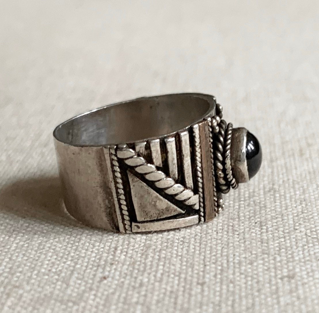 Sterling Silver Cigar Band Ring Vintage Handmade Womens Ring Round ...