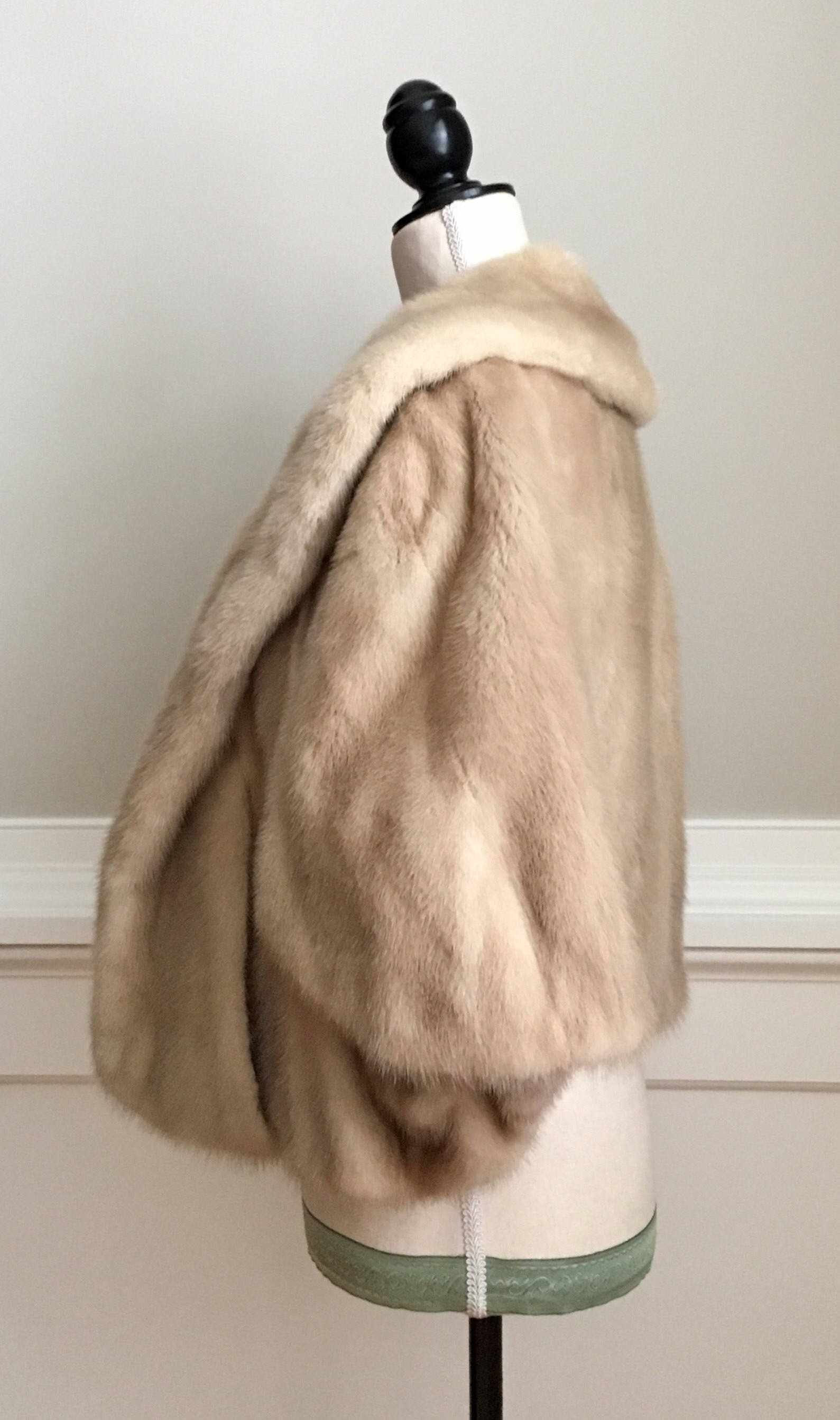 White Blonde Mink Fur Capelet Stole Jacket Bolero Vintage 50s Style
