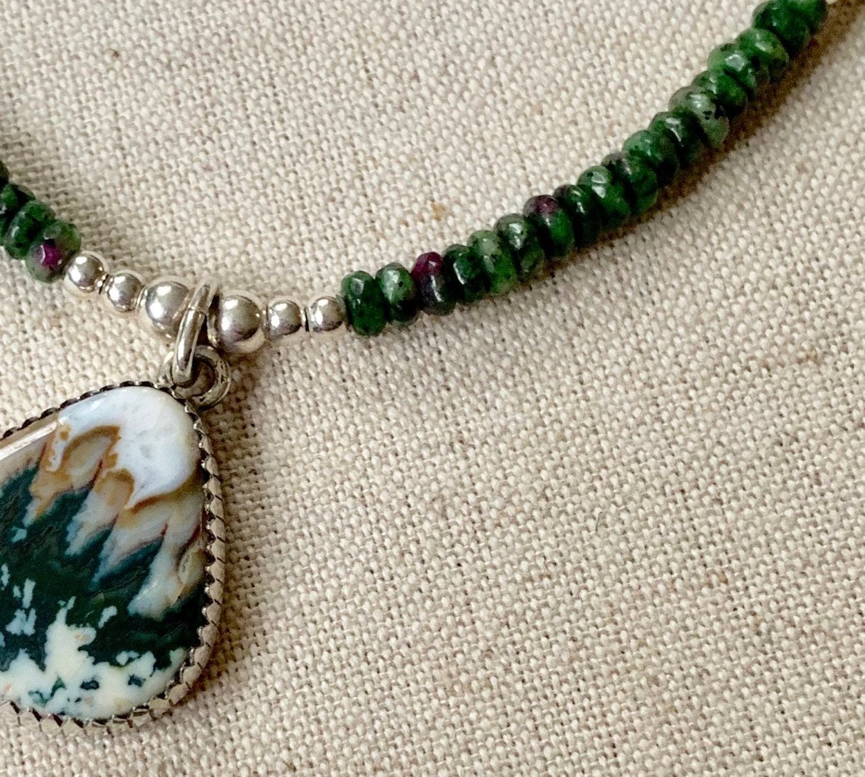 Native American Agate Necklace Handmade Vintage Green Stone Beads ...