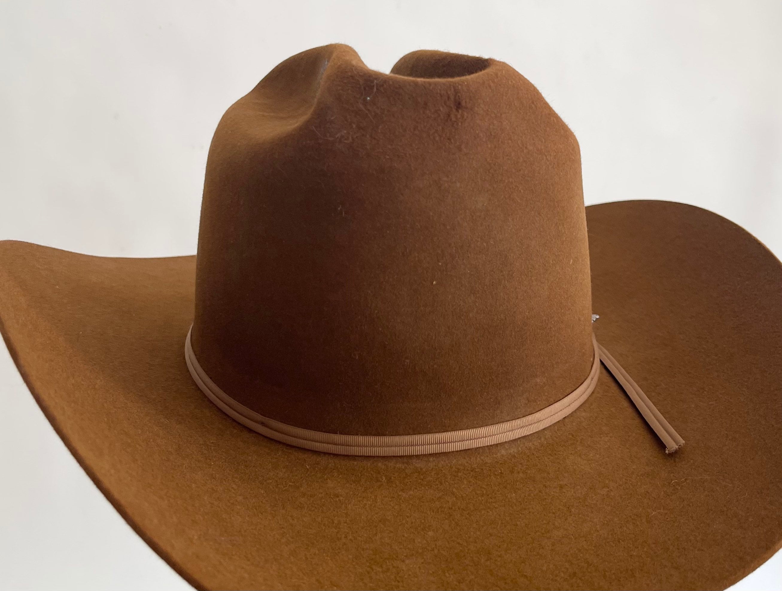 Beat Up Stetson Hat Cowboy Hat Fedora Brown Beaver STETSON JBS Hat Pin ...