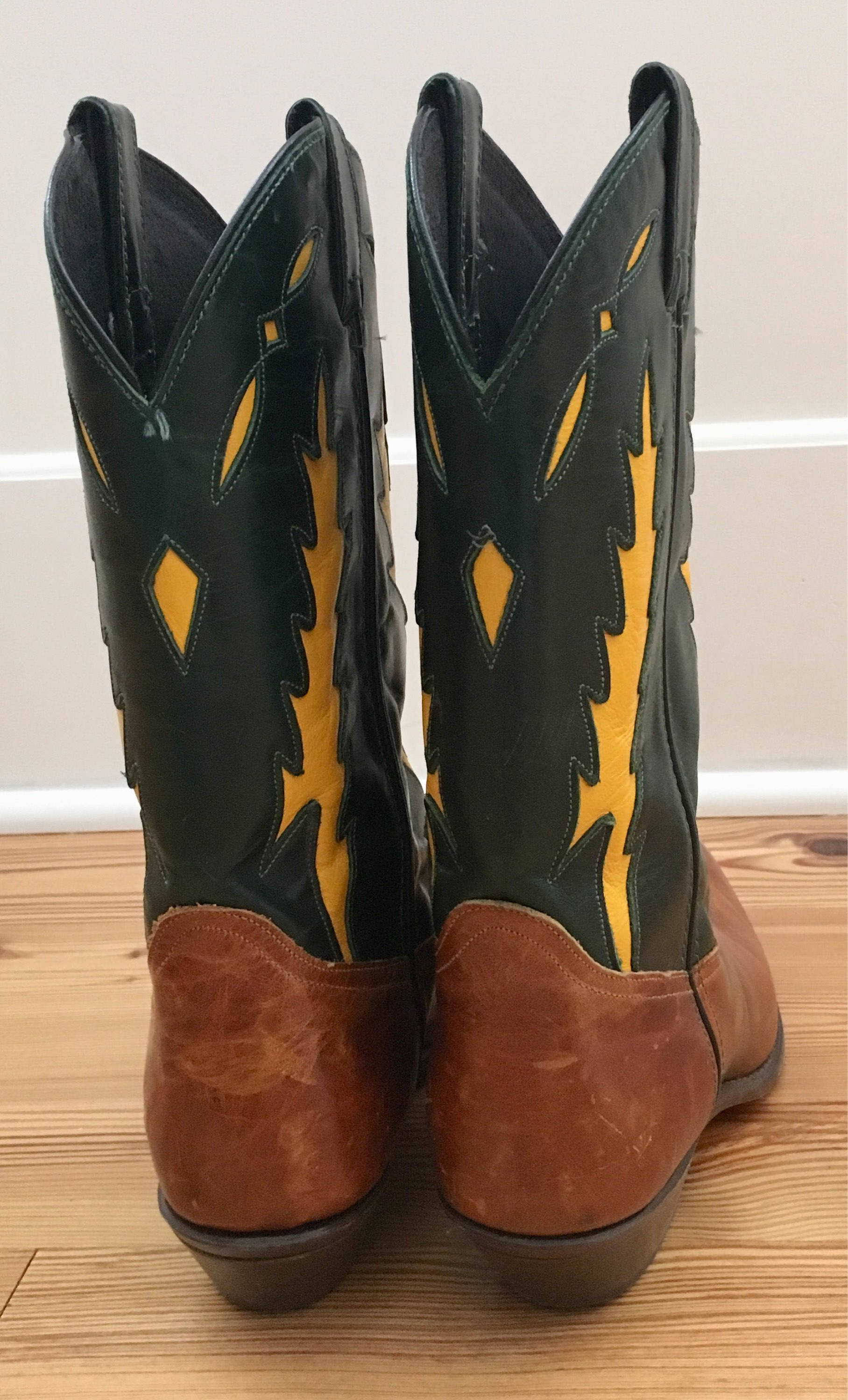 Brown Western Cowboy Boots Cowgirl Vintage Code West Label Yellow ...