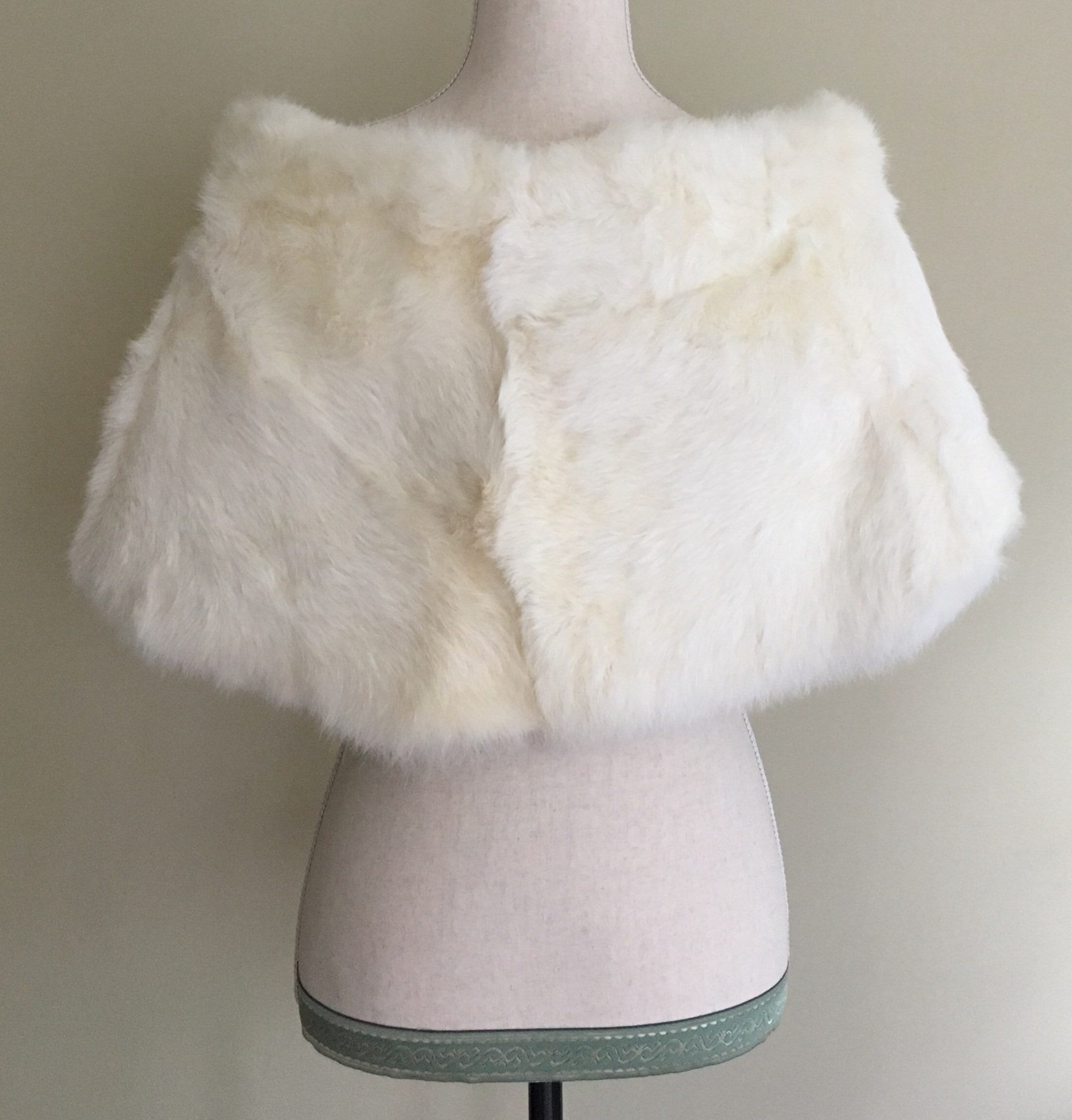 White Rabbit Fur Wrap Shrug Stole Wrap Vintage 50s Style Women's Ladies ...