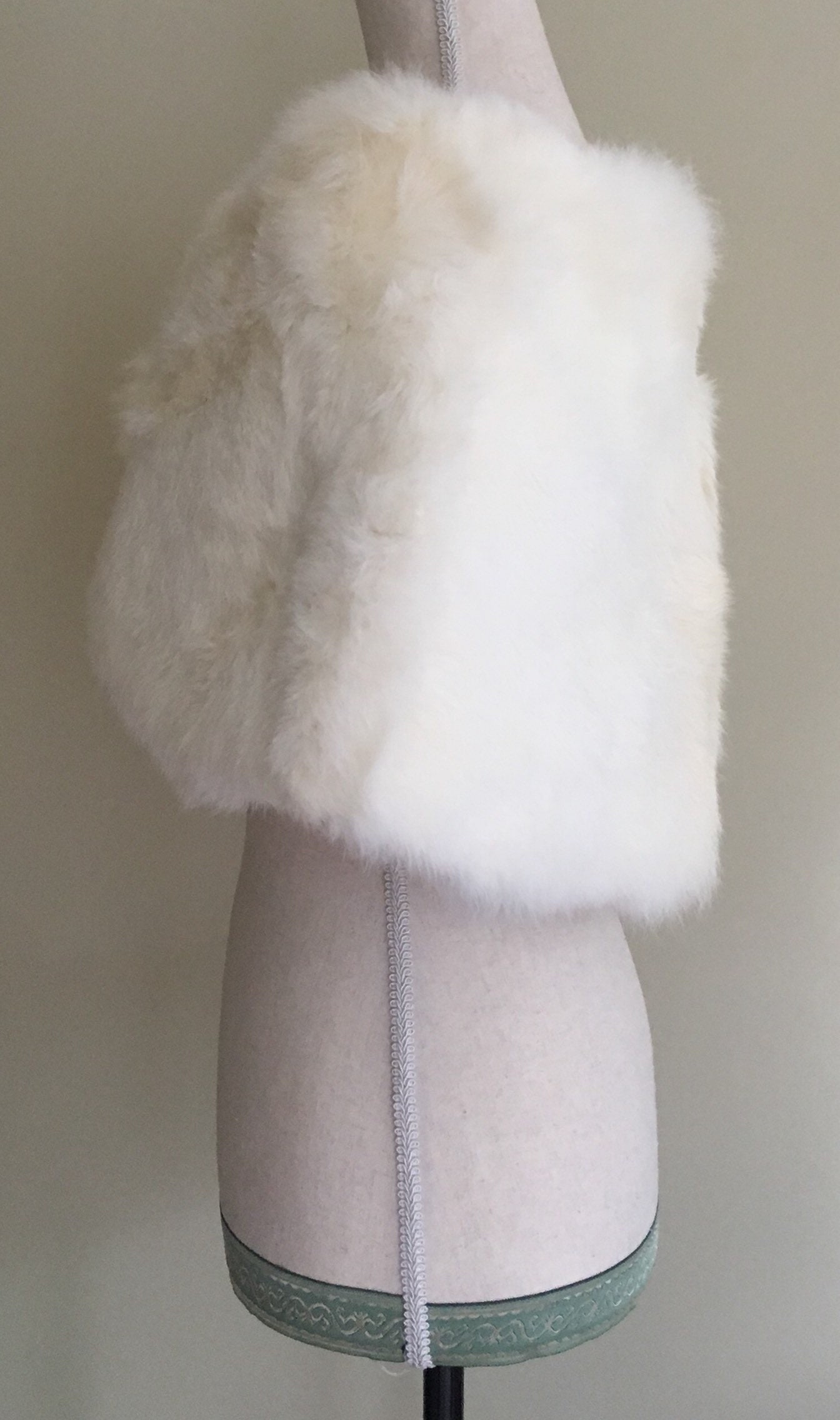 White Rabbit Fur Wrap Shrug Stole Wrap Vintage 50s Style Women's Ladies ...