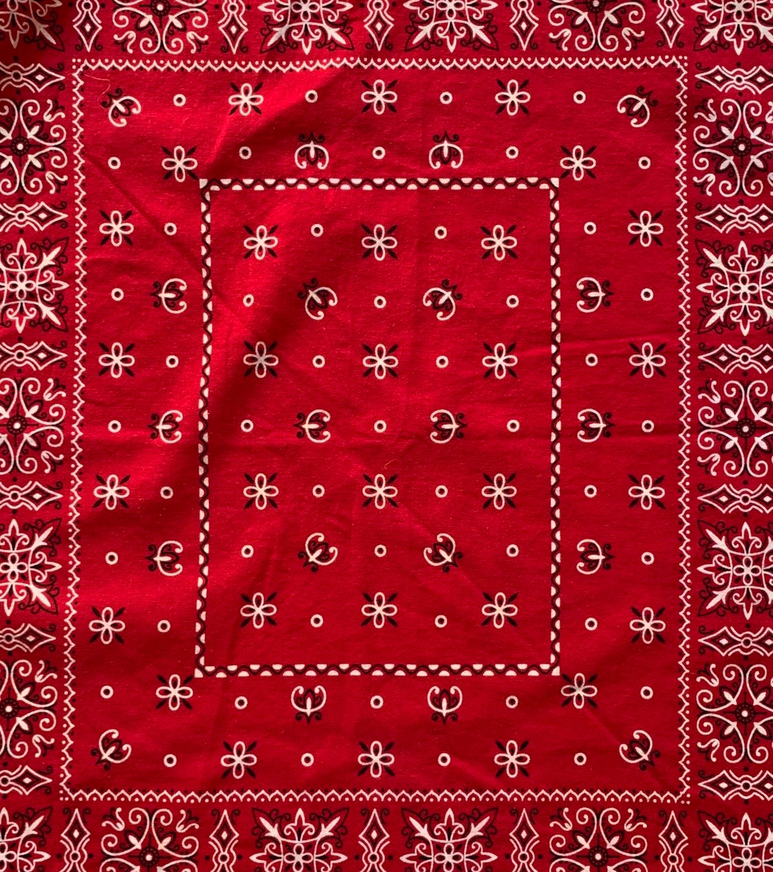 Red Bandana Elephant Trunk Up Vintage 70's Fast Color White Black ...