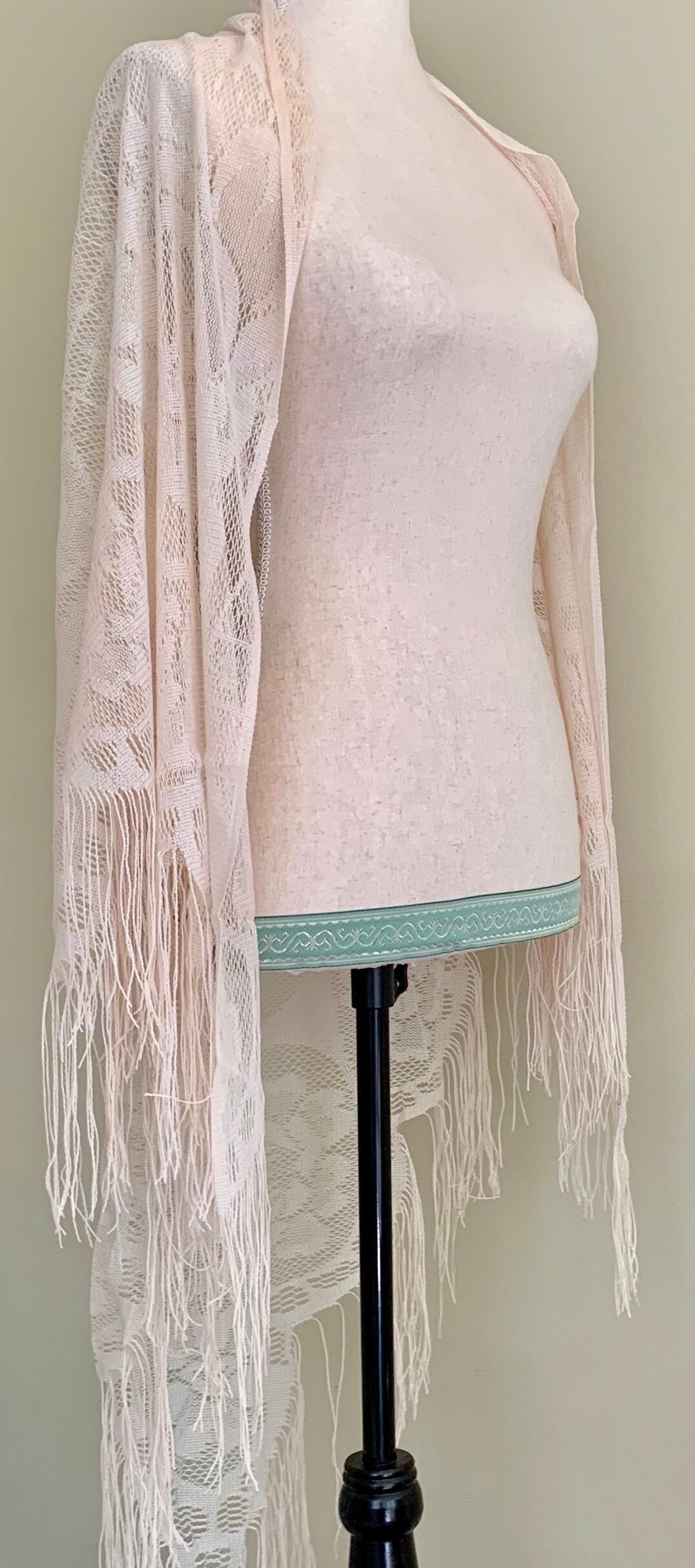 60s Crochet Fringe Shawl Natural White Wrap Vintage Hand Knit Peasant ...