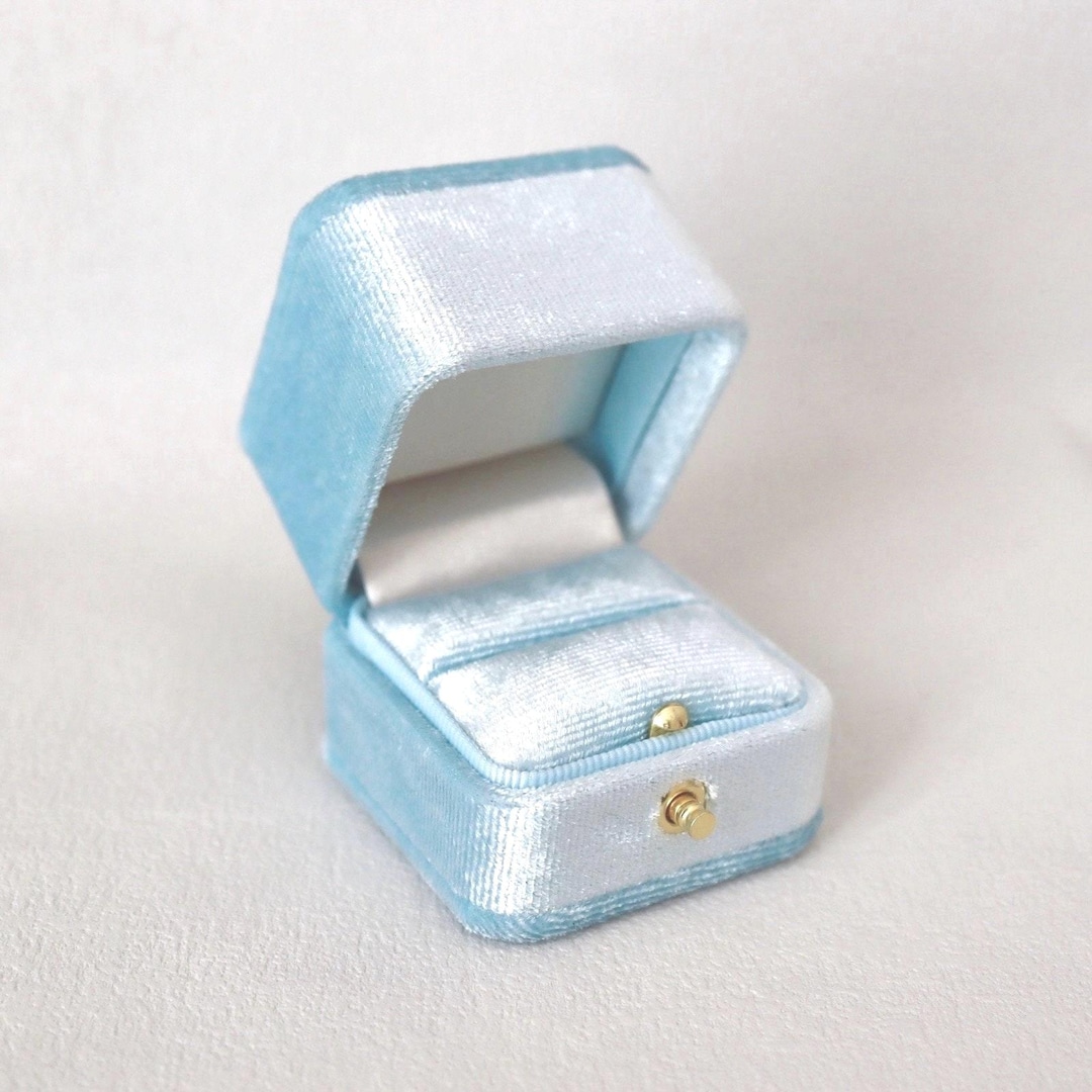 Light Blue Velvet Ring Box: Engagement Proposal With Latch Blue Ring ...