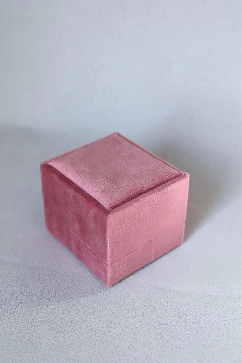 Velvet Pink Velvet Ring Box: Engagement Proposal Pink Ring Box Cute ...