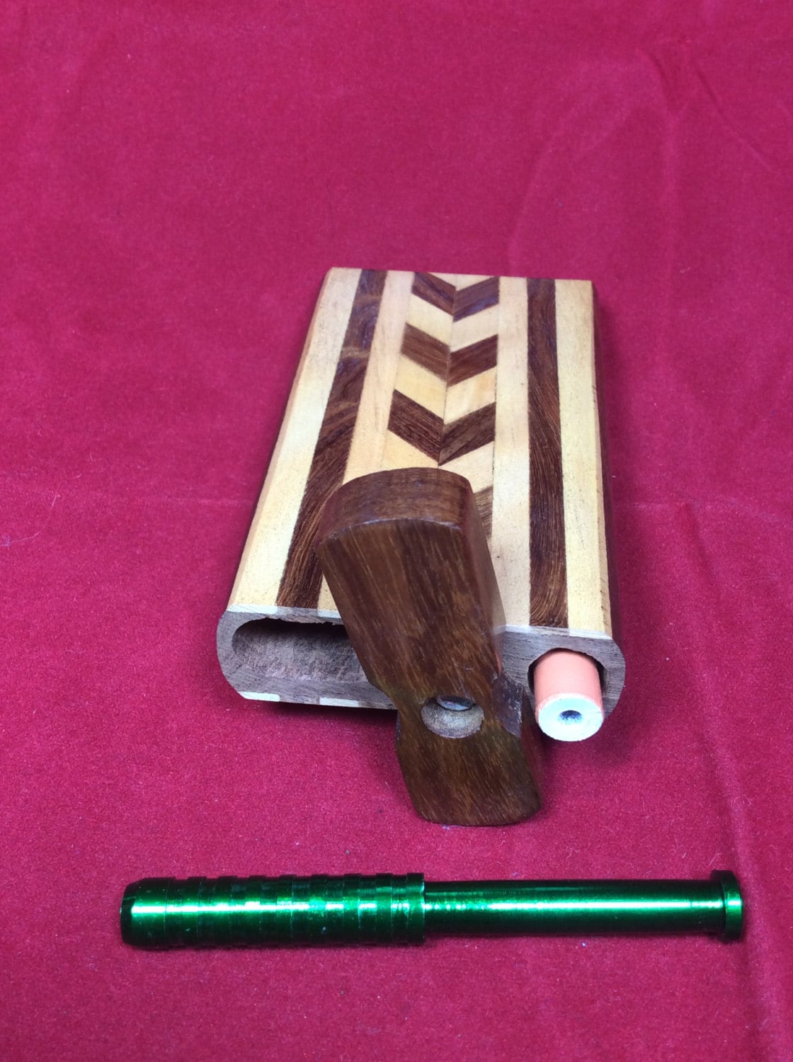 One Hitter Dugout Two Toned V Arrow >