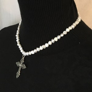 The Tudors Princess Elizabeth Renaissance Cross Real Pearl Necklace ...
