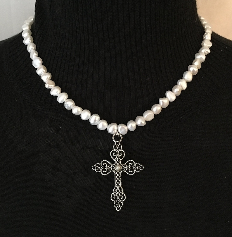 The Tudors Princess Elizabeth Renaissance Cross Real Natural Pearl ...
